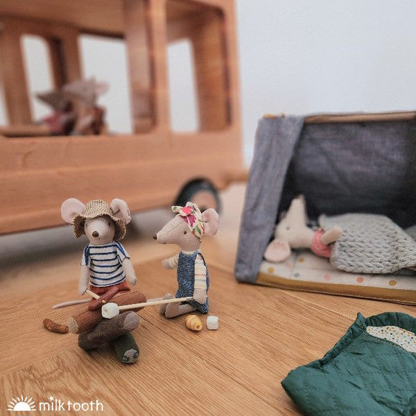 Maileg | Hiker Mouse Big Brother - Milk Tooth