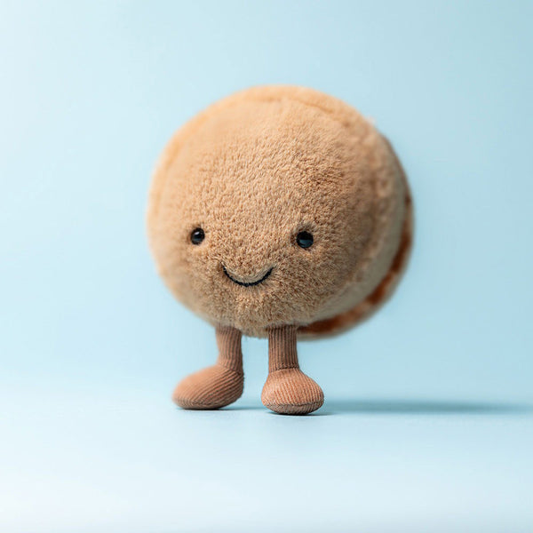 Jellycat | Amuseables Mona Macaron - Milk Tooth