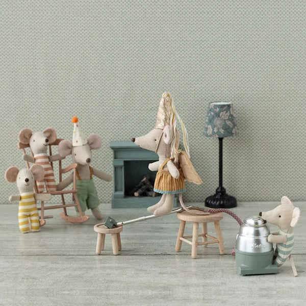 Maileg | Triplets Baby Mice in Matchbox 2023 - Milk Tooth